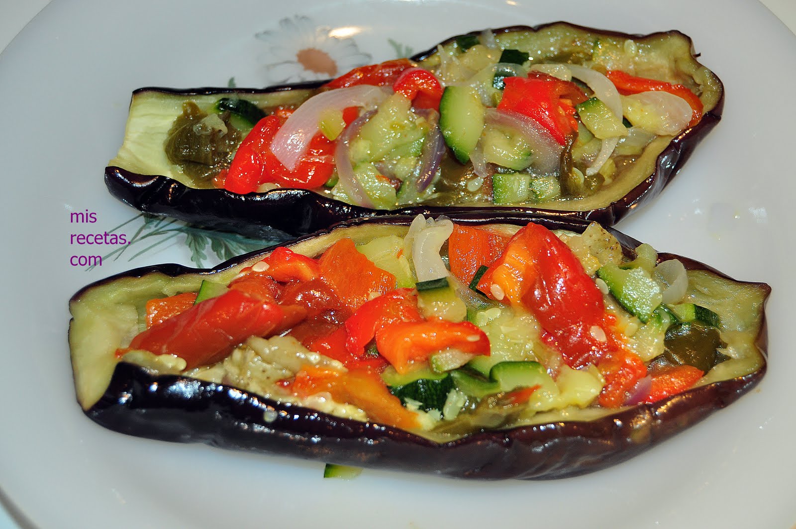 MIS RECETAS. COM: Berenjenas rellenas de verduras