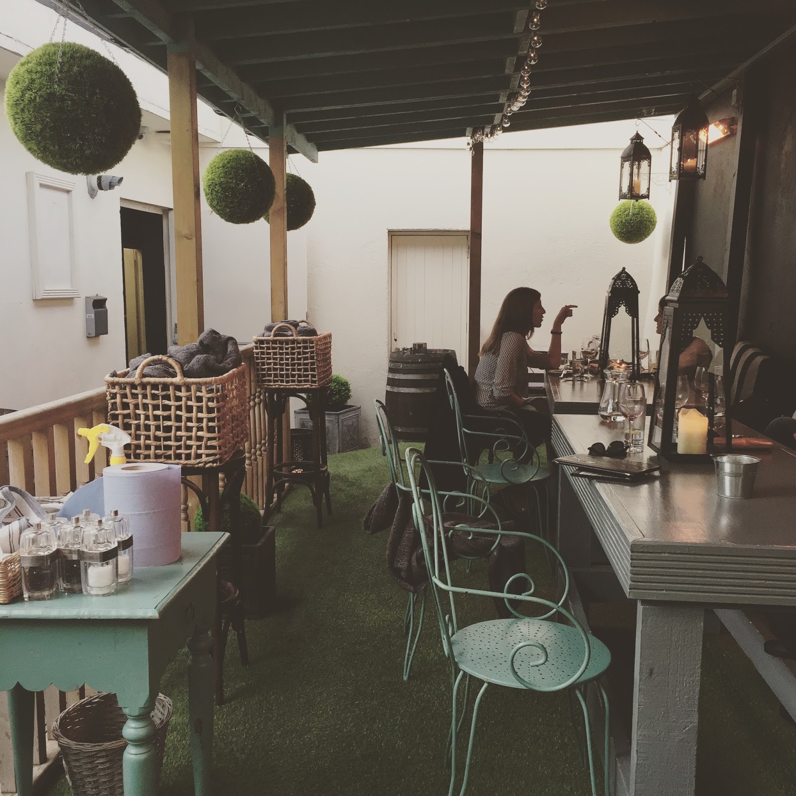 [Review] La Bodega, Ranelagh, Dublin 6 | Stitch and Bear