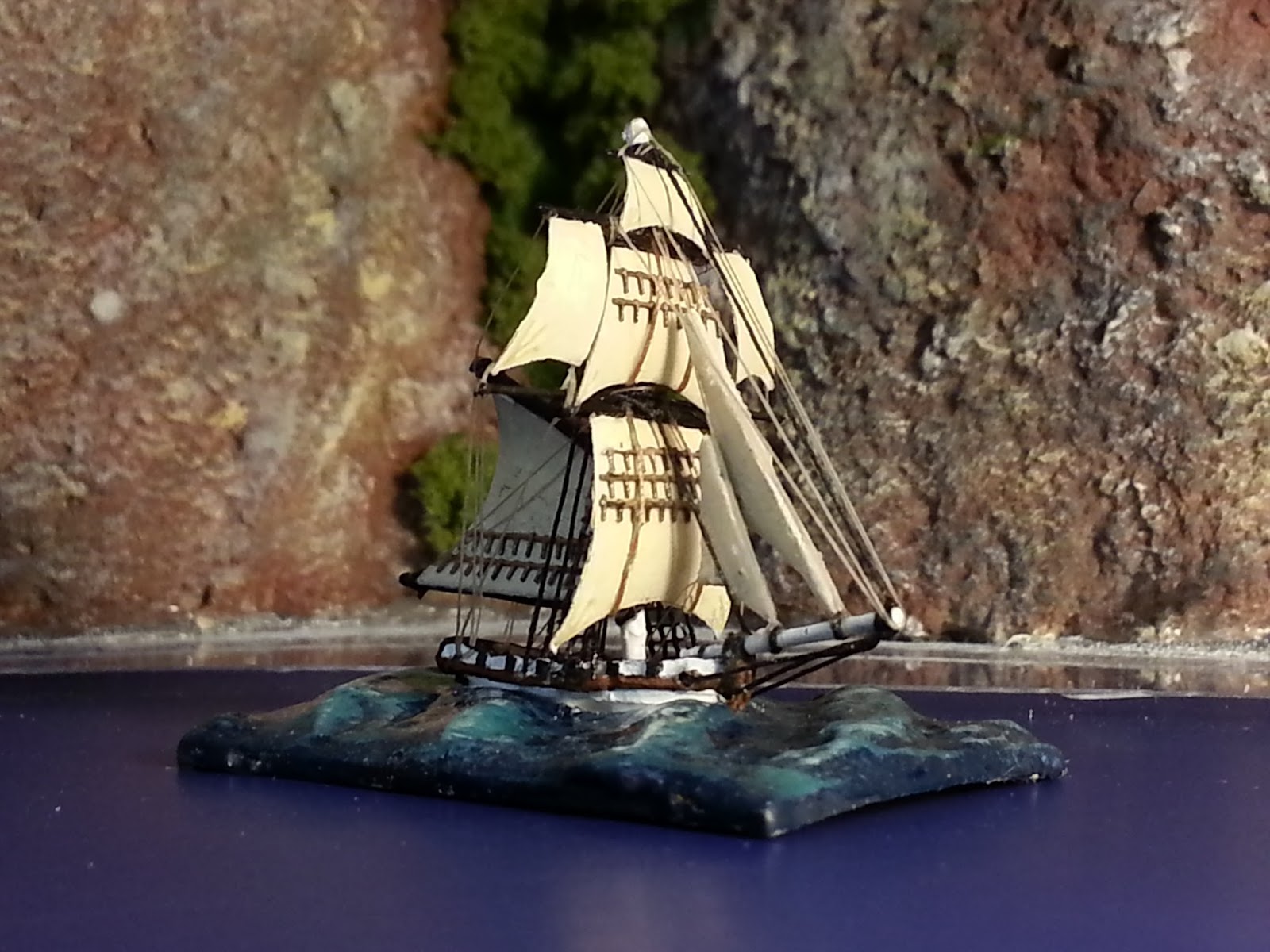 A Miniatures Hobby Room: Navwar 1/1200 14 Gun Cutter