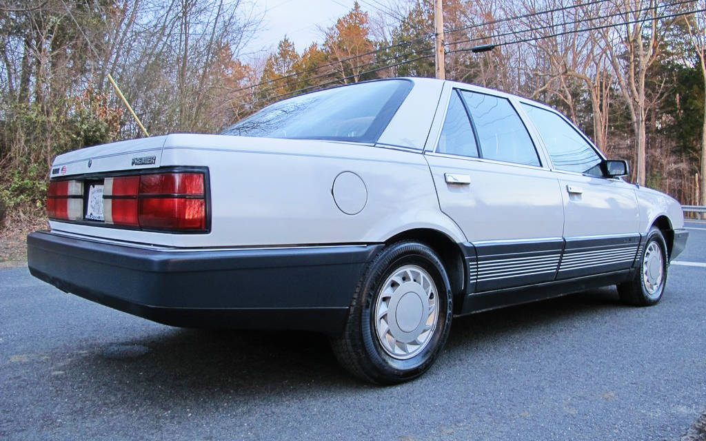 Try Finding Another One: 1989 Eagle Premier ES