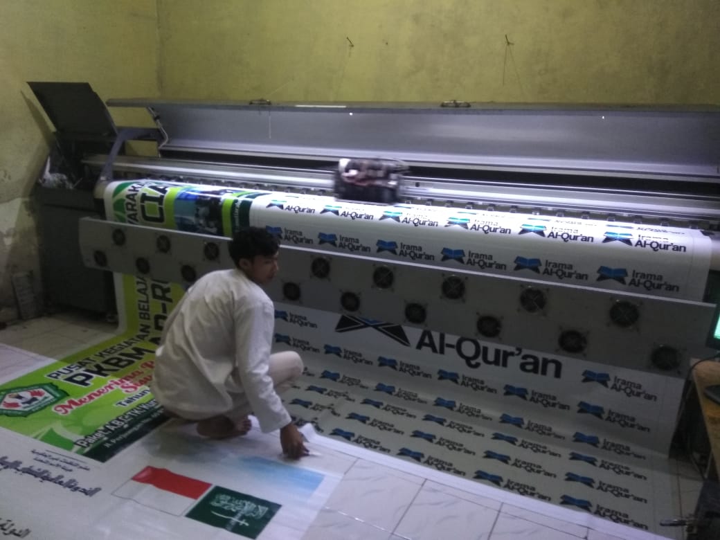 Mengenal Lebih Dekat Cara Kerja Mesin Cetak Spanduk yang Perlu Anda ...