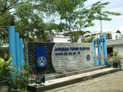 Coretannya BRILIANTA: Sekilas Tentang Kampus ITS Surabaya (Institut ...