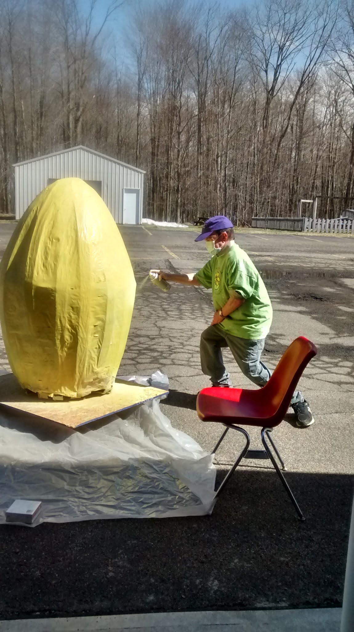 Kidfrugal: DIY Eggtremely Large Easter Egg
