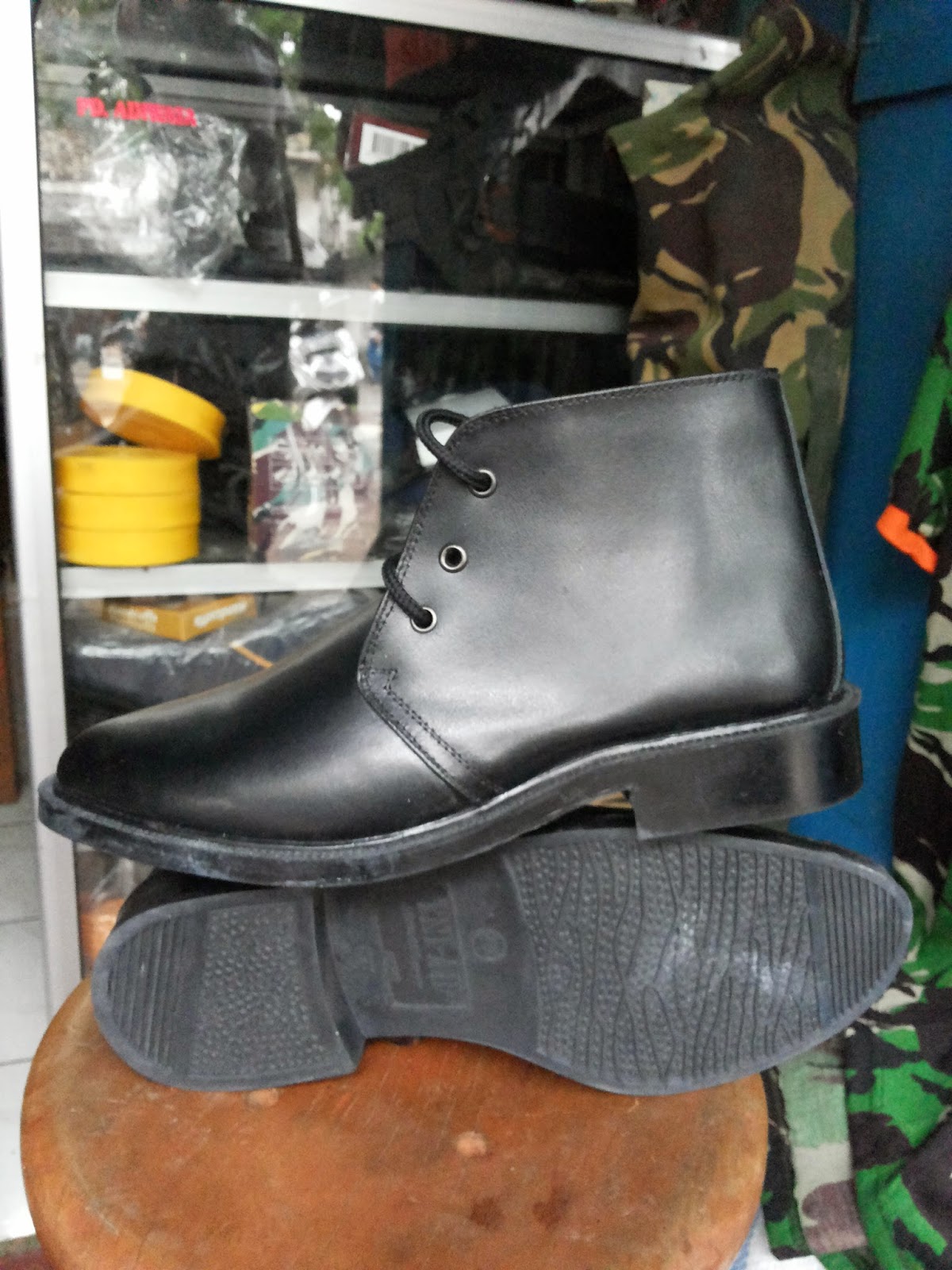 Perlengkapan Security Satpam | Seragam Security | Aksesoris Security ...