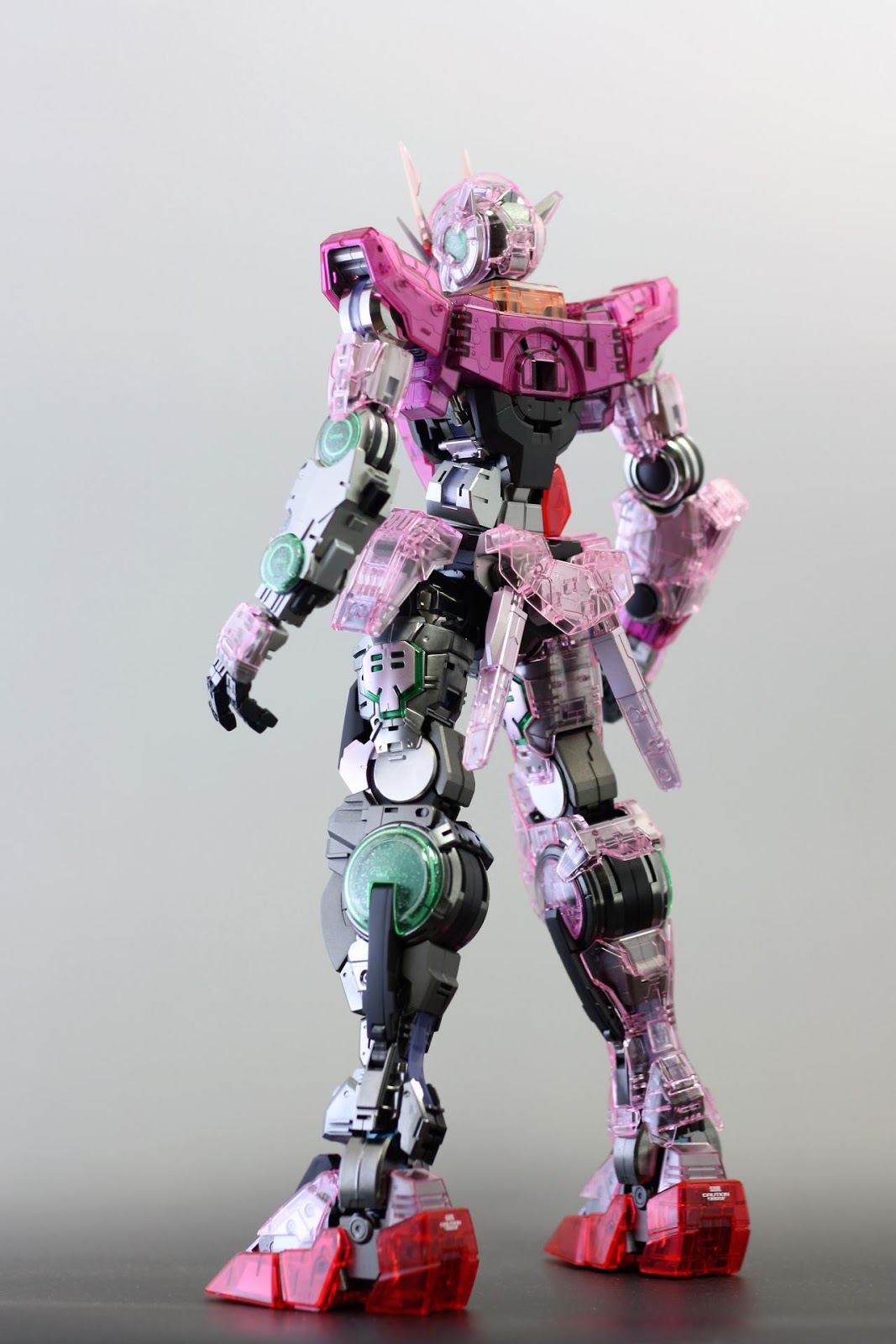 Painted Build: PG 1/60 00 Raiser [Trans-Am Clear]