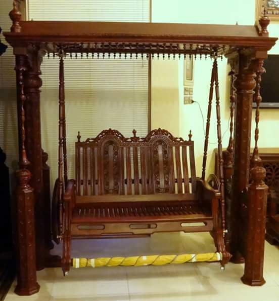 40 Beautiful Wooden Jhoola Designs | Wooden Jhula For Living Room ...