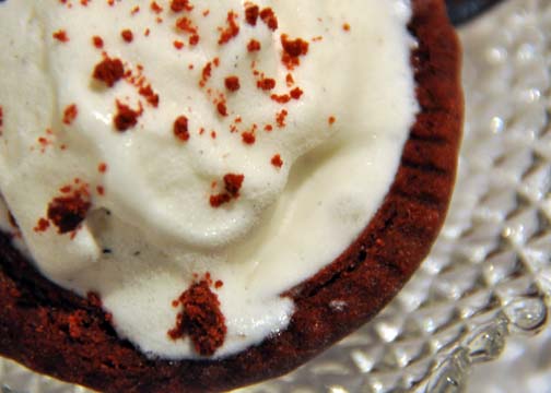 kerstie pederson: Red Velvet Cookie Cups & Ice Cream Sandwiches