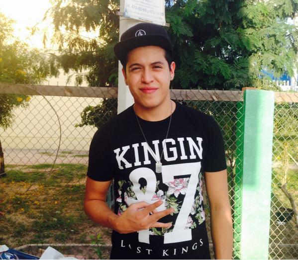 Los mejores éxitos de neztor mvl.