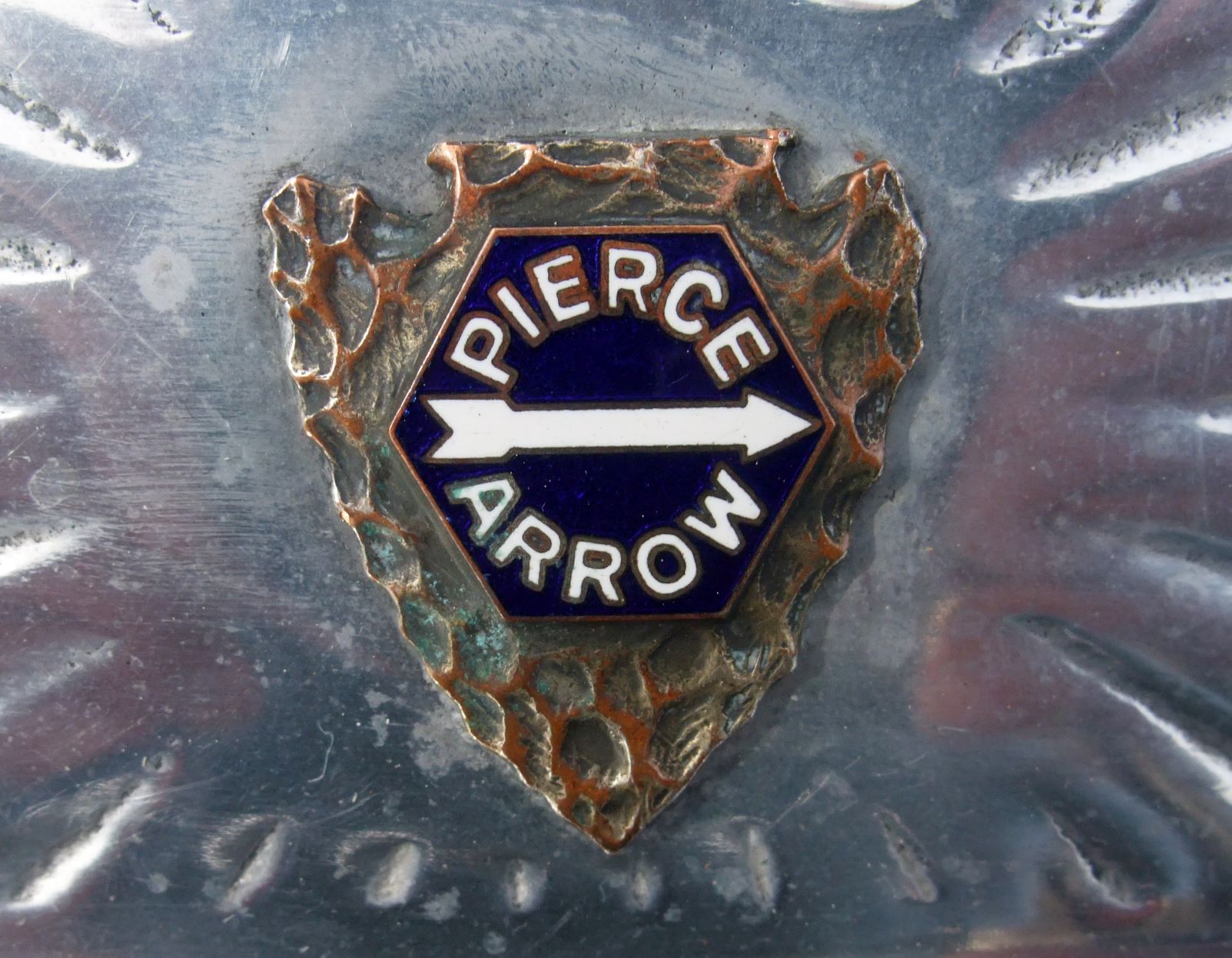 American Auto Emblems: PIERCE-ARROW