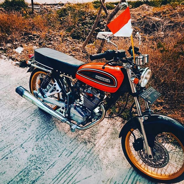 20 Gambar HD Modifikasi CB100 Warna Merah Terbaru 2020