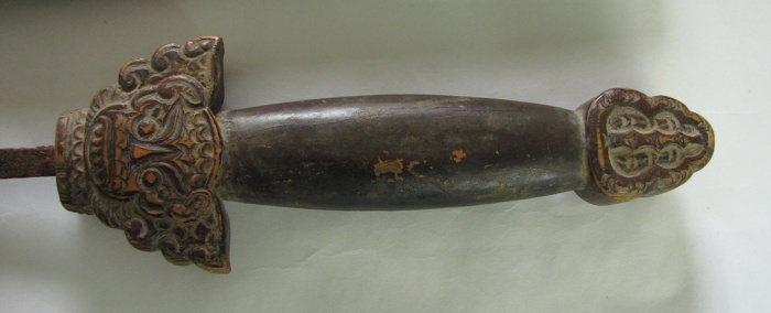 Hands amongst the clouds: Sword saw