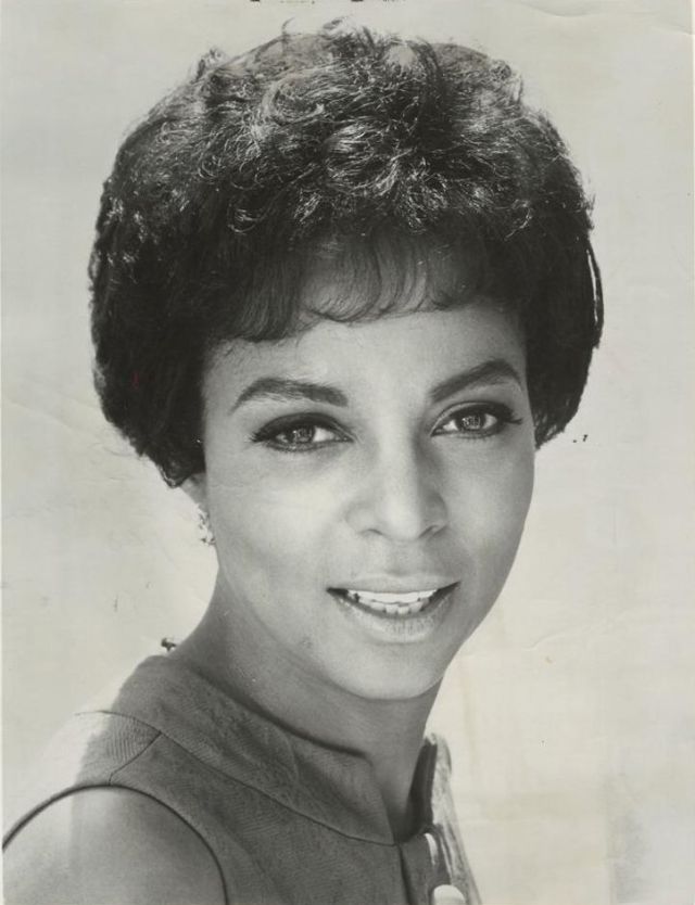 30 Beautiful Photos of Ruby Dee From Between the 1940s and ’60s ...