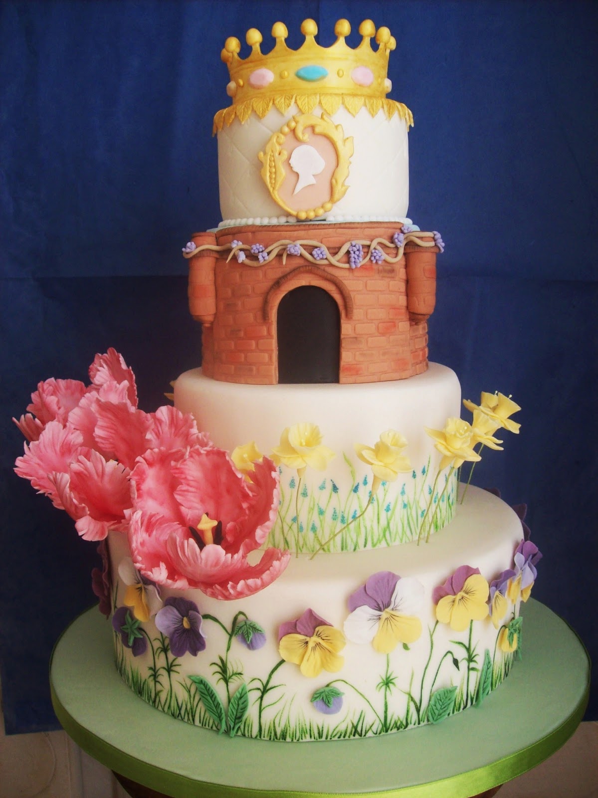 Torte Fatate: Messer Tulipano Cake - Castello di Pralormo - Torino