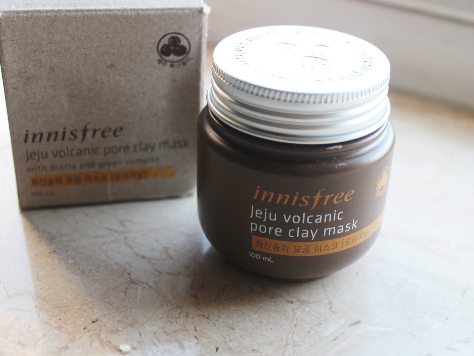 Sleepy Panda: [Review] Innisfree Jeju Volcanic Clay Pore Clay Mask