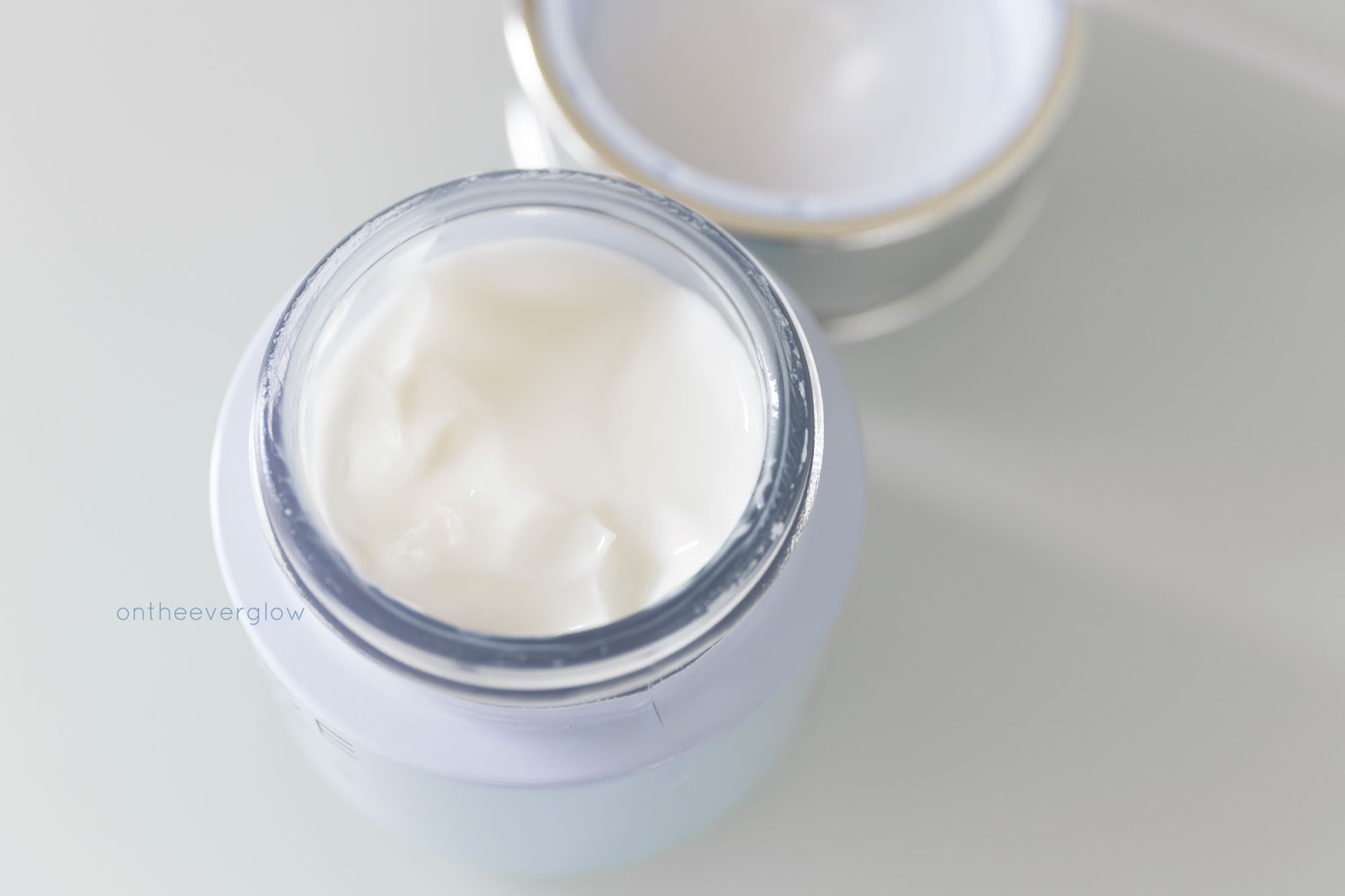 Review: Albion Exage White Bright Dew Cream | On The Everglow