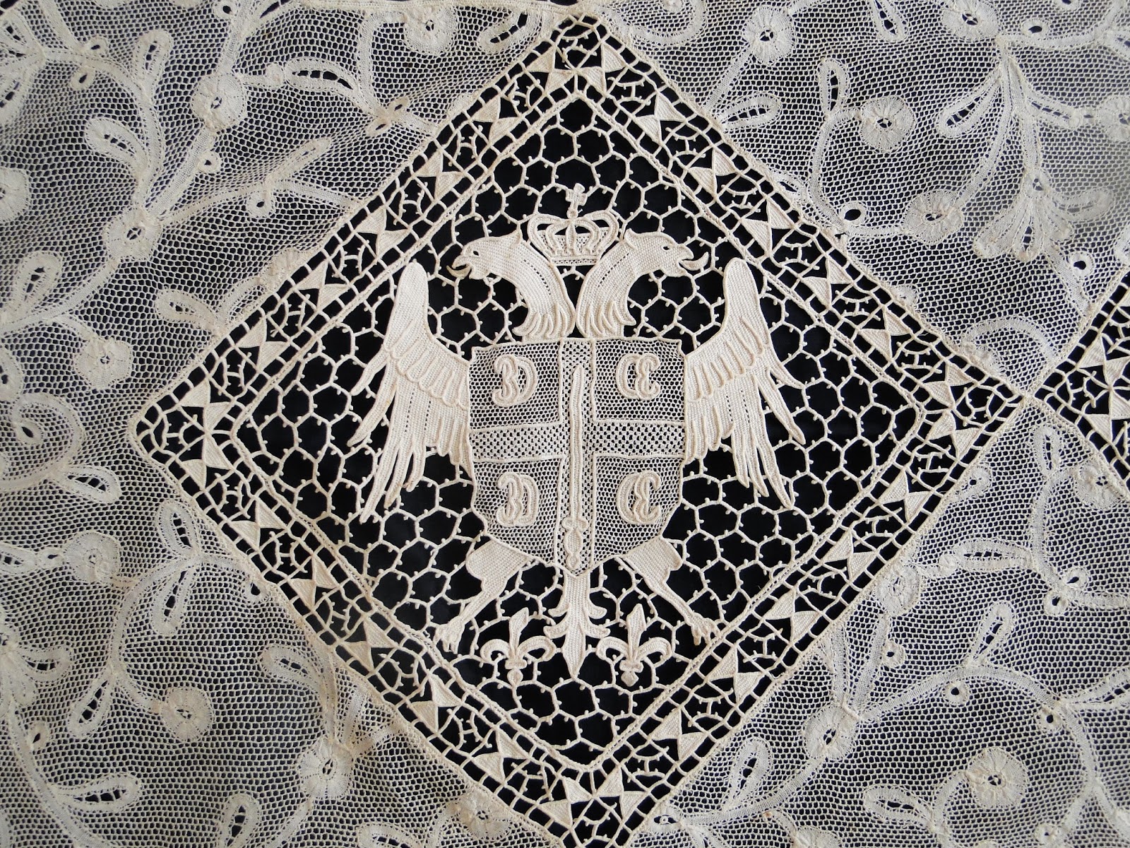 Buyer & Seller of Antique Lace, Fine Linens, Vintage Clothing, Haute ...