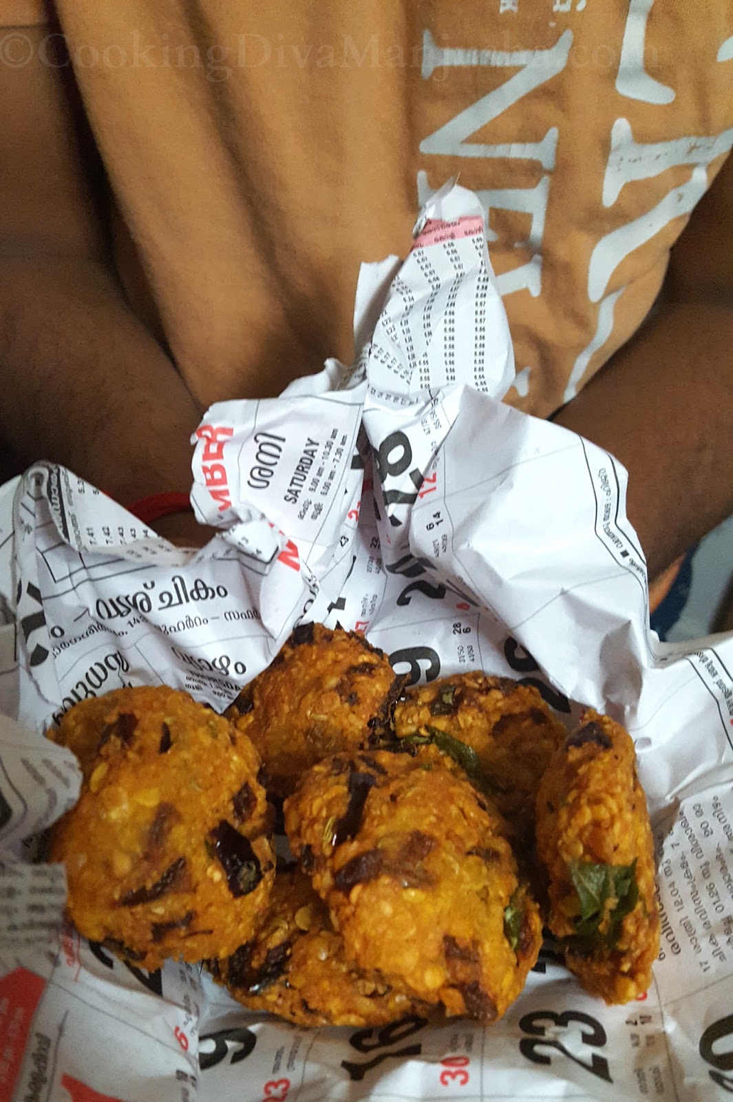 Kerala Snack - Thattukada Parippu Vada |Kerala style Lentil Fritters