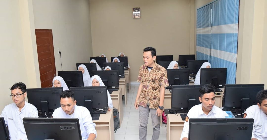 LAB KOMPUTER