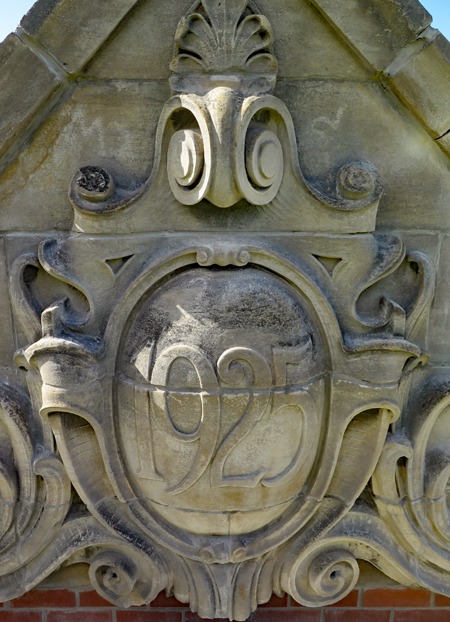 The Language of Stone: A Walk from Wentworth to Greasbrough