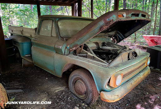 Junkyard Life: Classic Cars, Muscle Cars, Barn finds, Hot rods and part ...