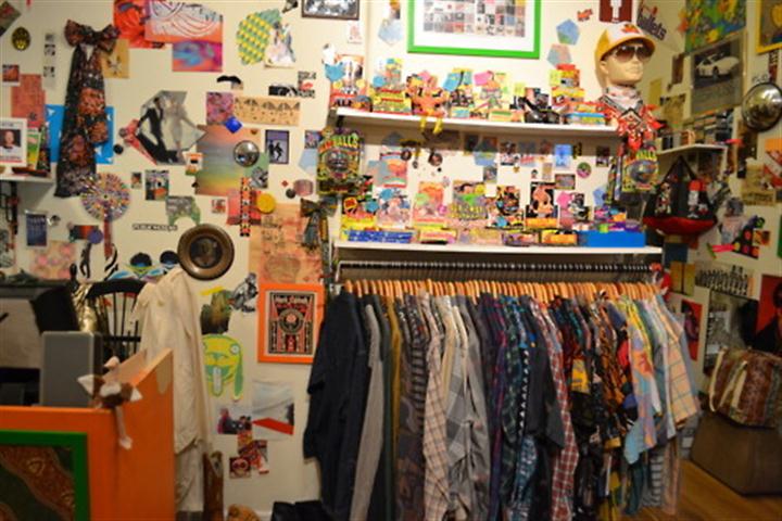 Free Fashion: Hipster Clothing Stores Again