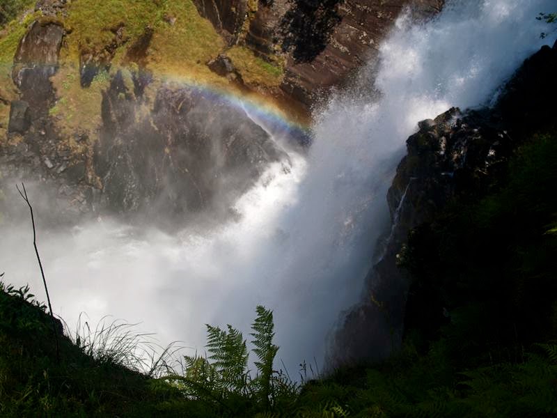 Låtefossen waterfall | Twin Waterfall in Oddadalen valley, Norway
