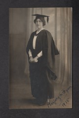 most and popular: History of ACADEMIC DRESS