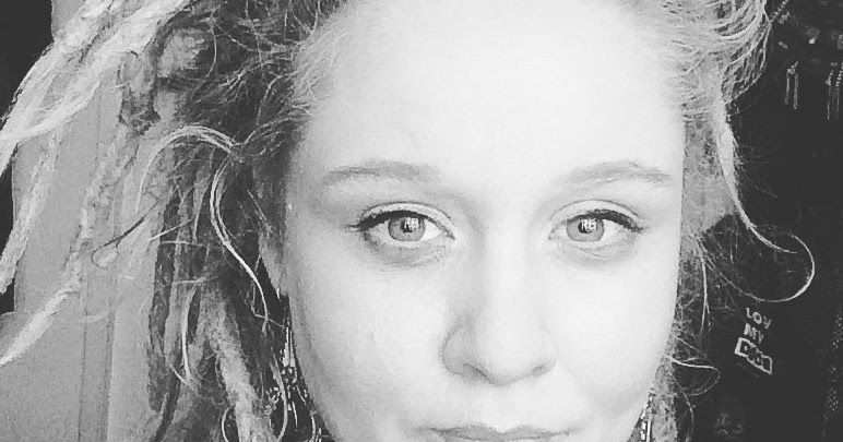 pinkpagodastudio: Swedish artist--Emma Larsson