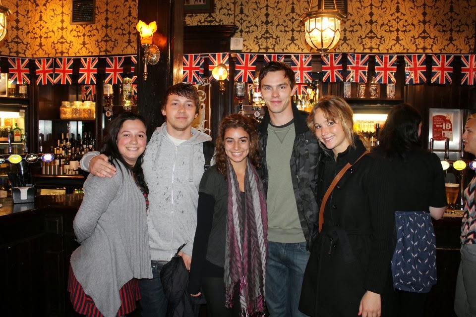 Jennifer Lawrence Fansite: Two new/old fan photos of Jennifer Lawrence