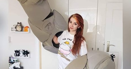 Calvin's Canadian Cave of Coolness: Little Jem Is A Cosplaying Genius