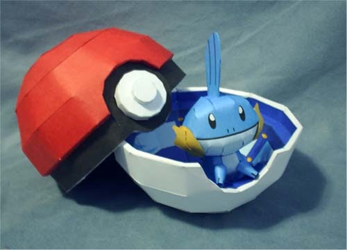 Pokemon: Mudkip and Pokeball Papercraft | Paperized Crafts