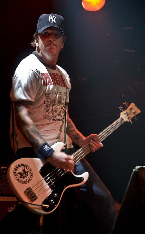 Zona Rock Dan Metal : C.J. RAMONE