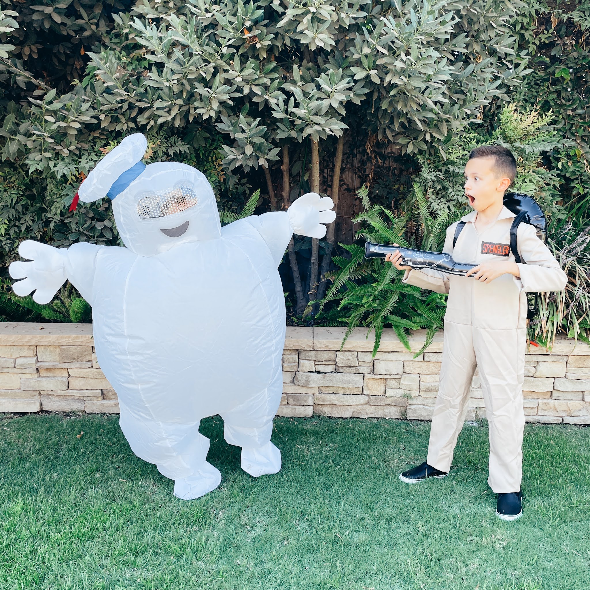 31 Halloween costumes For Couples & Families - THE PATRICIOS