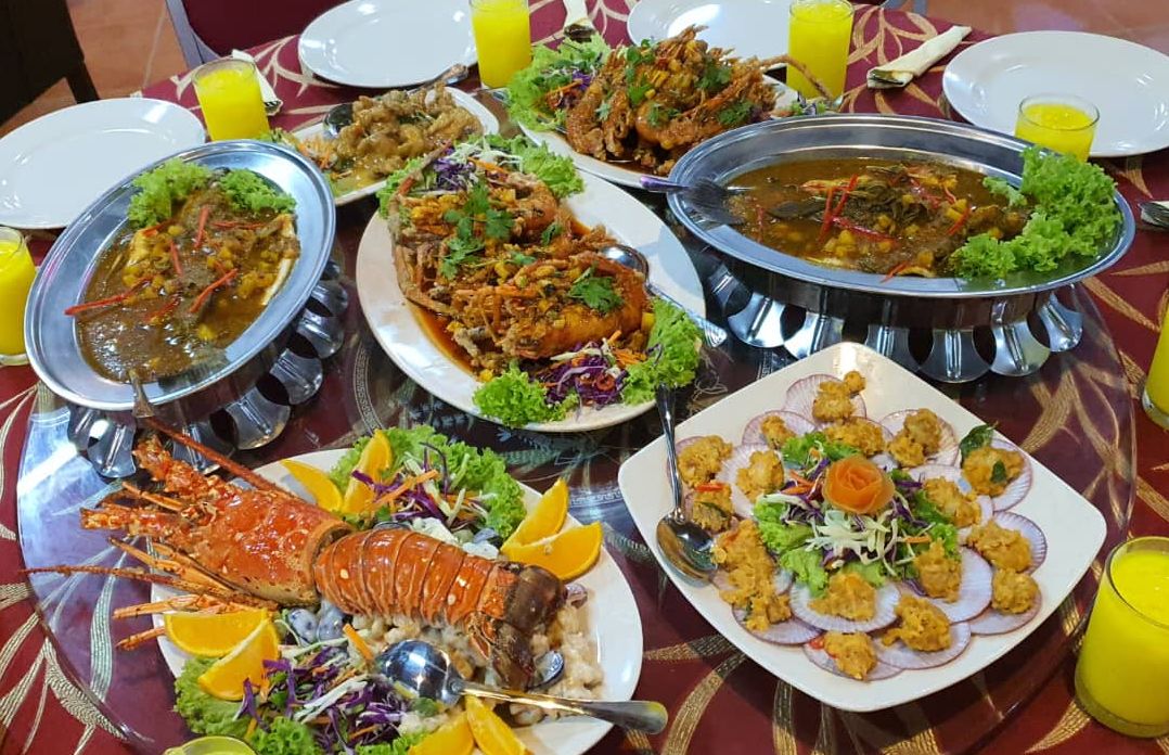 Sambung Titik : MAKANAN LAUT SUMBER UTAMA PROTIN