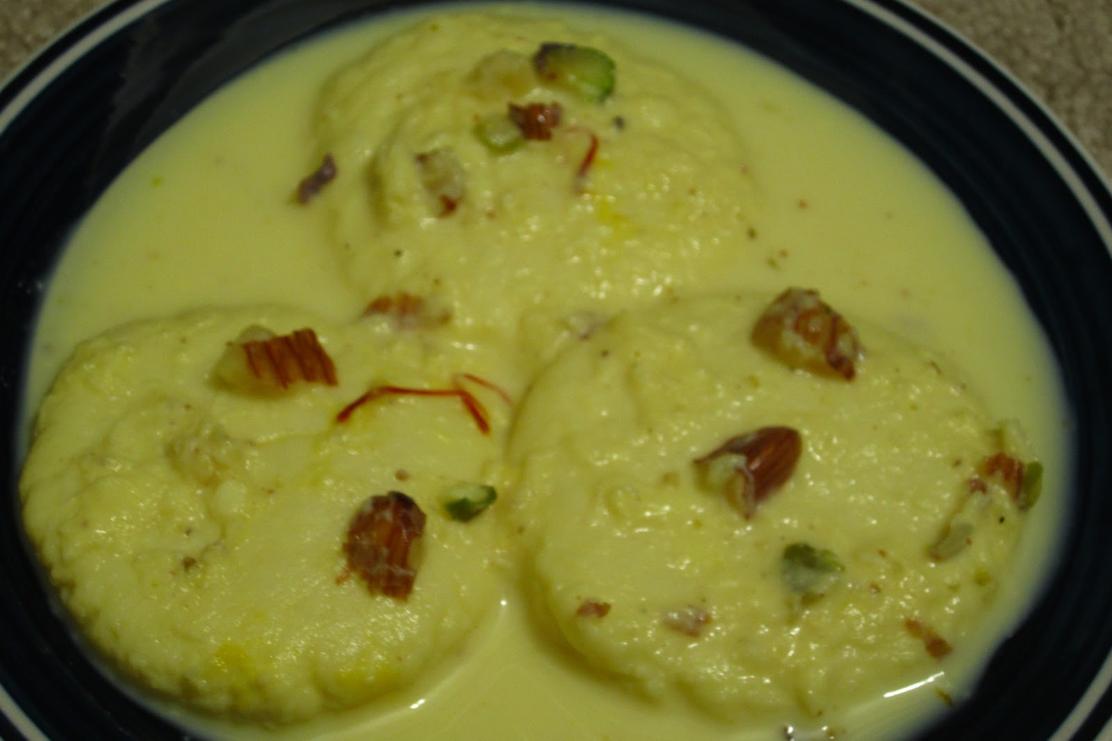 Welcome Foodie !!: Rasmalai