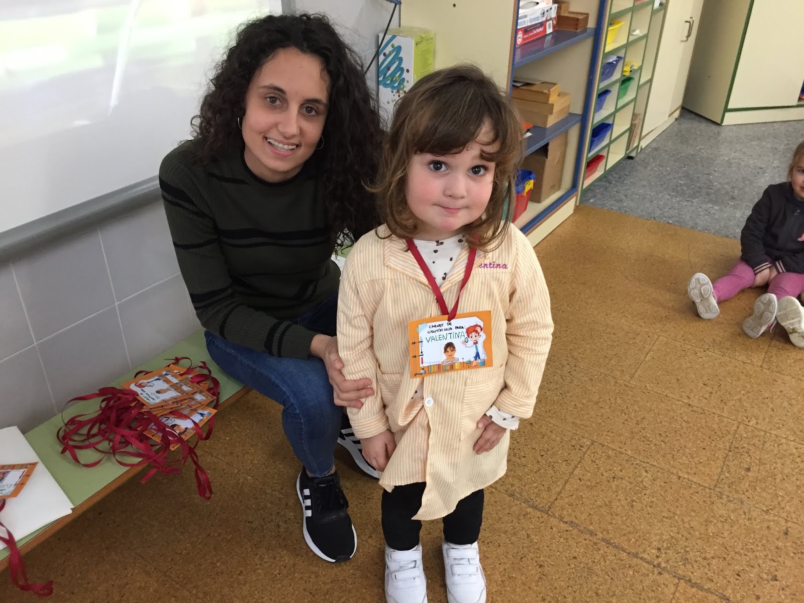 marobo: Entrega carnet de científico.