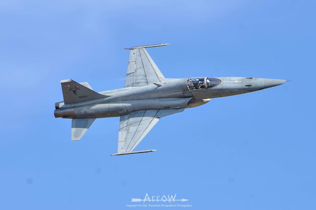 THAIDEFENSE-NEWS: ภาพถ่ายสวยๆ ของ F-5T Tigris