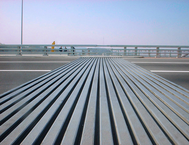 Mengenal Expansion Joint Jembatan, Fungsi, Jenis, dan Pengaplikasiannya ...