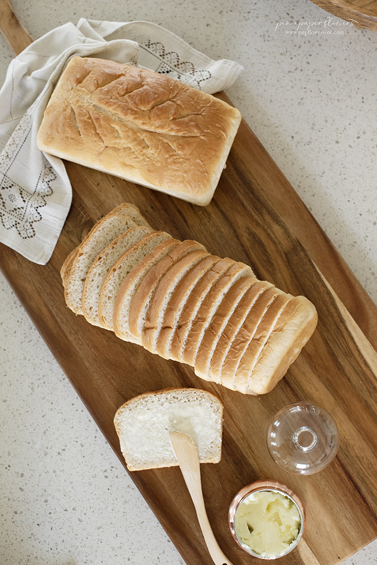 Pen + Paper Flowers: BAKING | EASY HOMEMADE SLICED BREAD