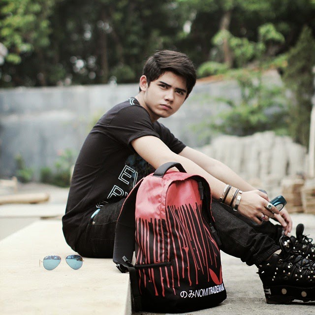 Kumpulan Foto Aliando Syarief | Berita Terbaru