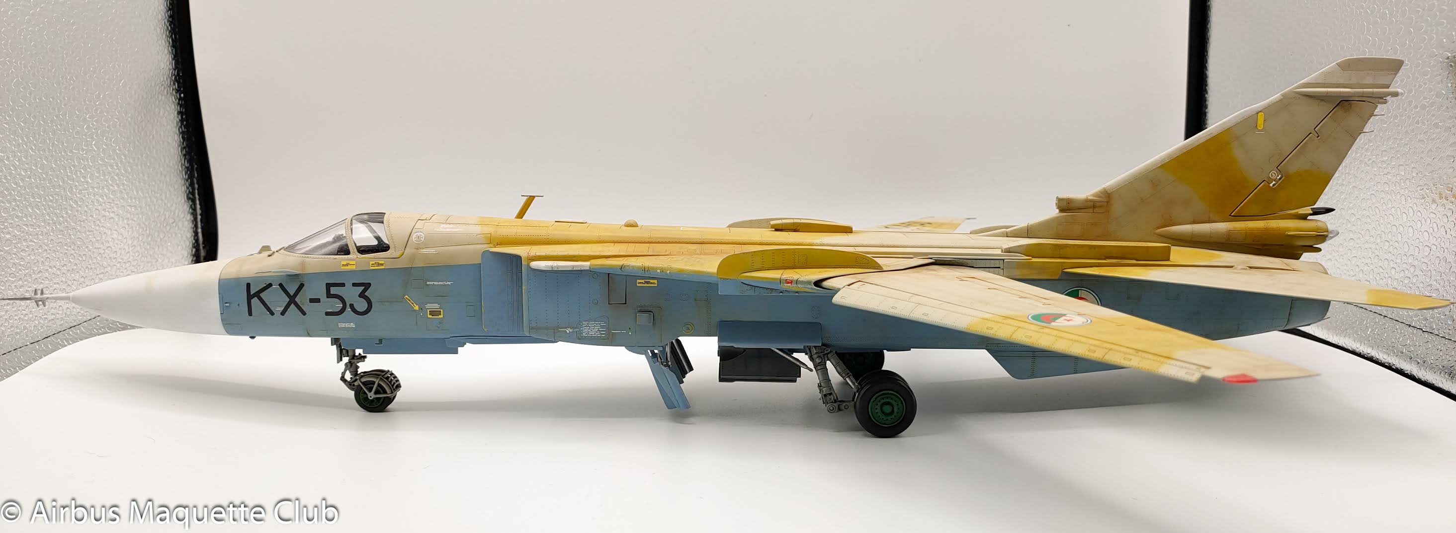 Airbus Maquette Club: [Trumpeter] Sukhoï Su-24 Fencer D au 1/48 par Paul