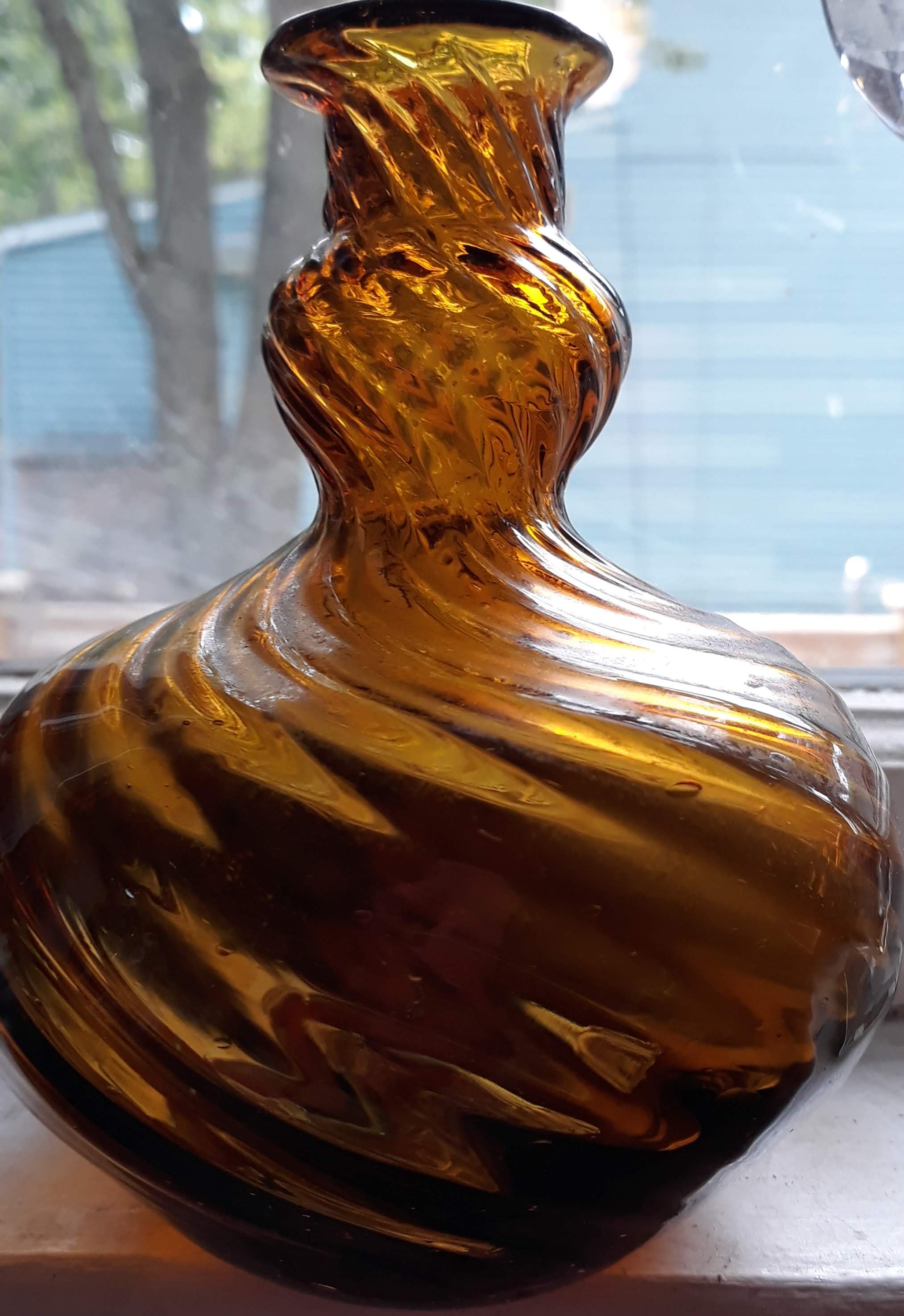 Writing Straight from the Heart: Amazing Amber Glass