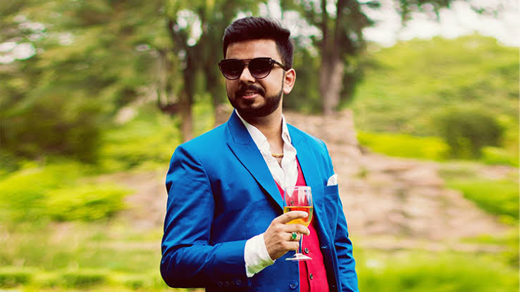 Pushkar Raj Thakur net worth, wife, Biography, age, income and ...