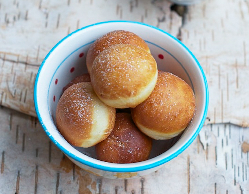 Foodwanderings: Meyer Lemon Pastry Cream Mini Doughnuts