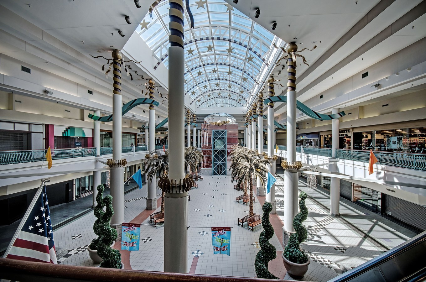 MALL HALL OF FAME: March 2007