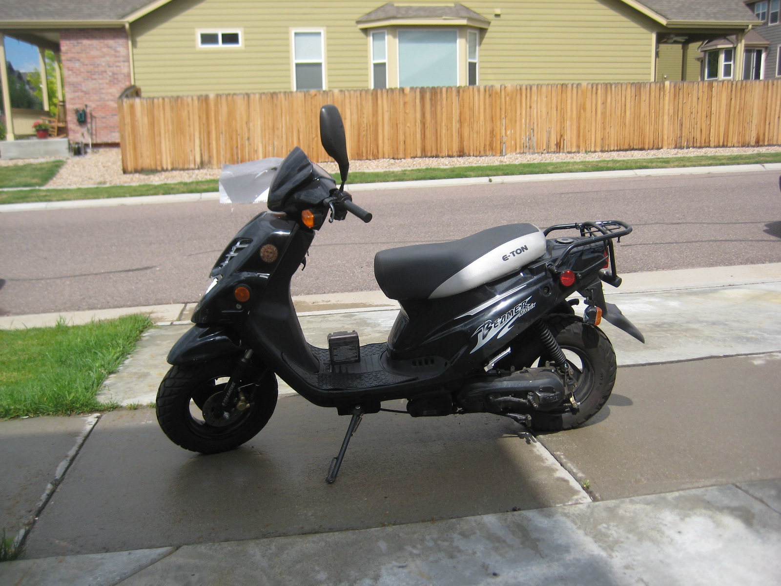 Thornton Moving Sale: SOLD - Eton Scooter Moped - $100 obo
