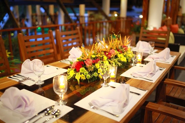 Bohol's Roving Eye: Bohol's BOFFO Resort Beguiles & Bewitches