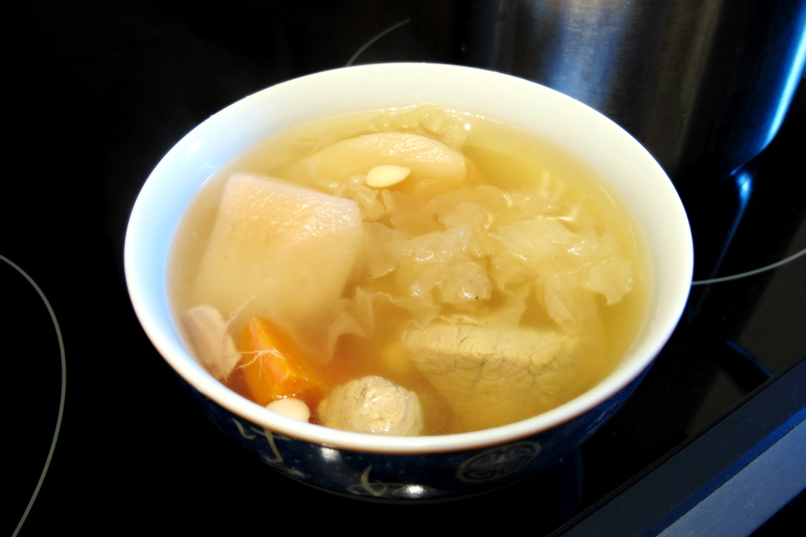 Apple and Snow Pear Soup (蘋果雪梨湯) | Siulin's Kitchen