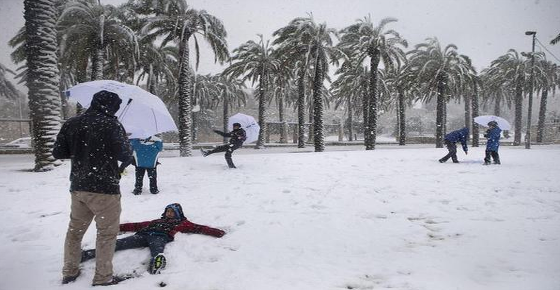 Growing Minds: Snow Falls In Cairo For The First Time In Over 100 Years!