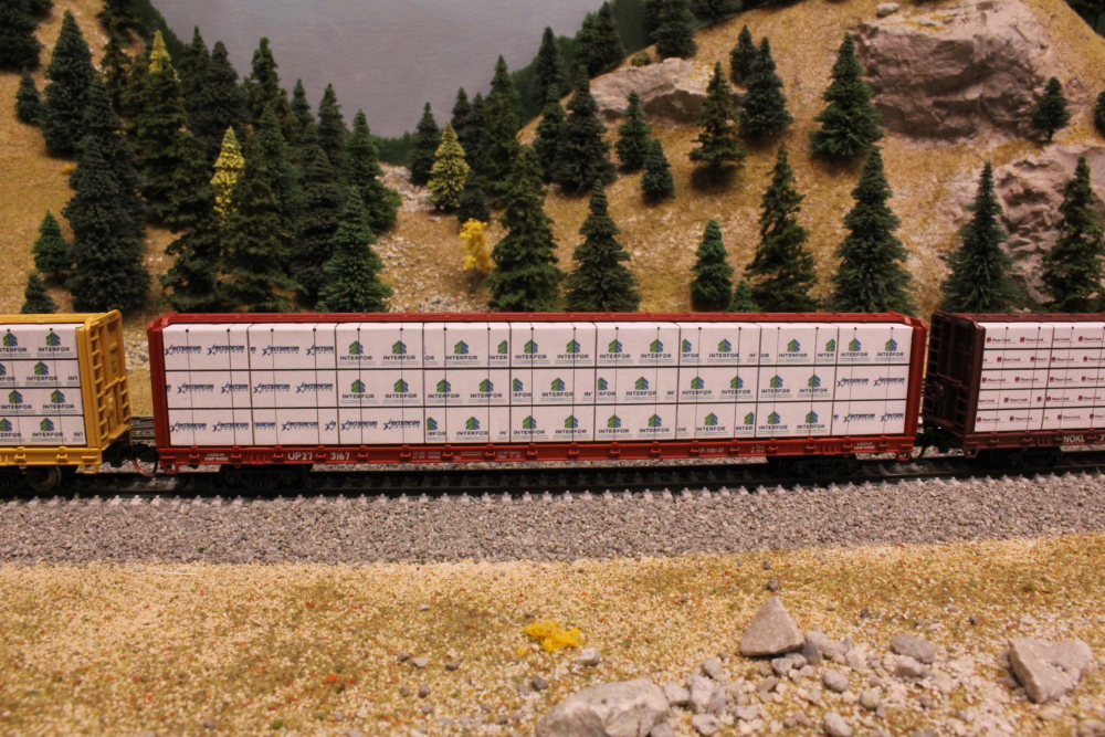 N Scale Addiction: Lumber & Gypsum Loads
